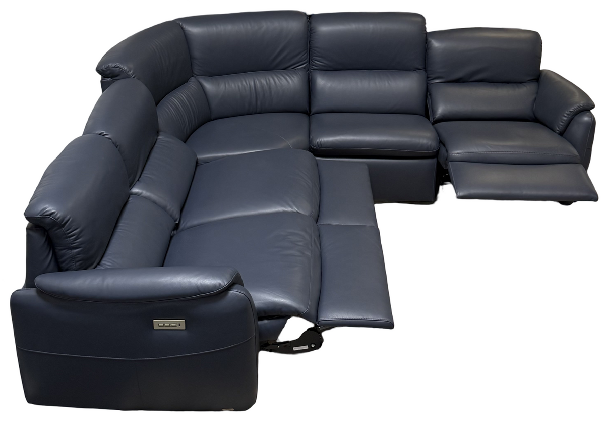 Natuzzi C286 Memphis Power Reclining Sectional | International Design Center