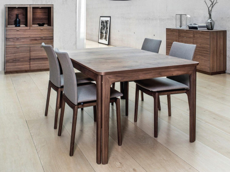 Skovby SM 26 Dining Table | International Design Center